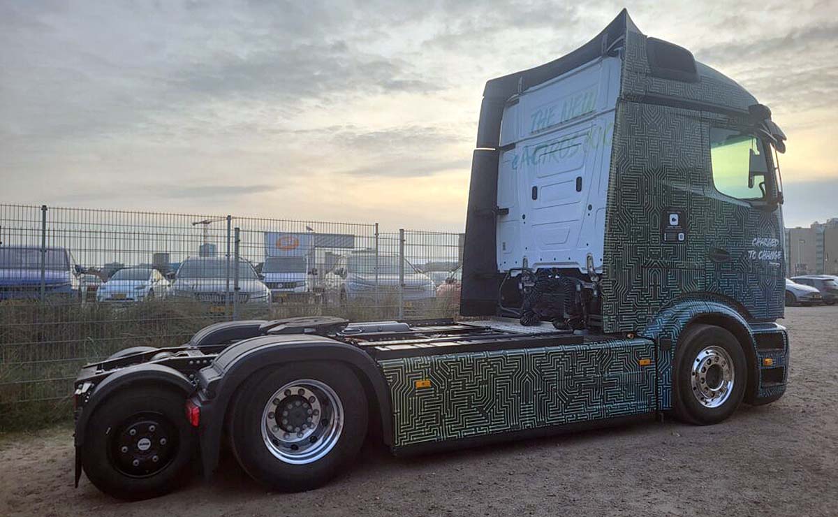 Un Mercedes-Benz eActros fue testeado con una solución inédita para un ...